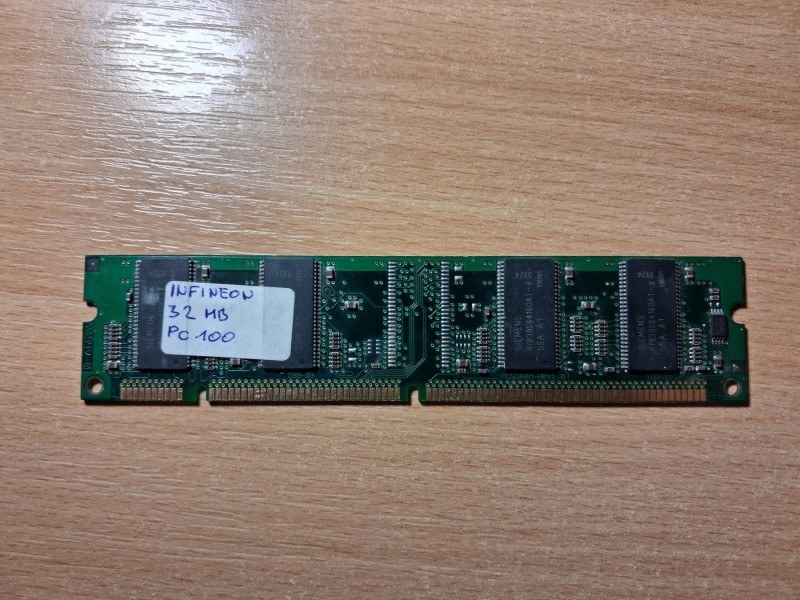 Retro SDRAM Memorija - Infineon (Siemens) 32MB PC100