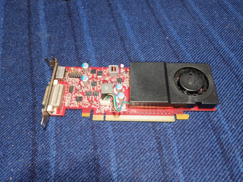 nvidia gt220 1giga ddr3-dvi,vga