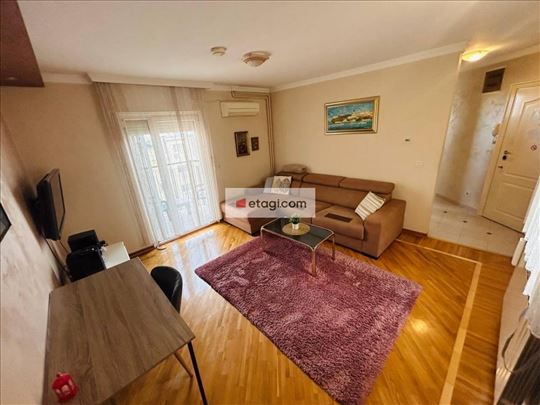 Centar Nušićeva, 2.0 stan 47 m²
