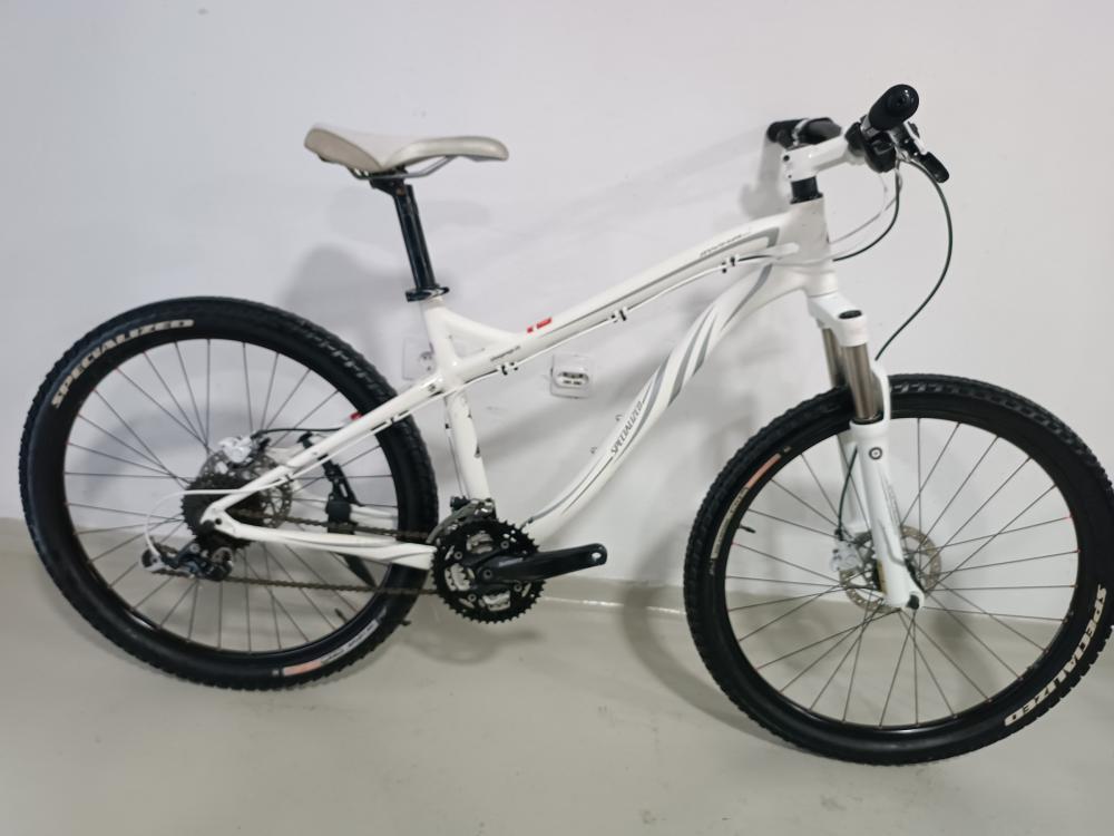 Specialized myka 26