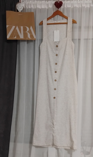 Zara predivna bez haljina nova sa etiketom M