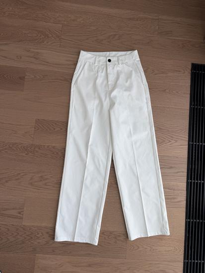 Nove pantalone xs/s