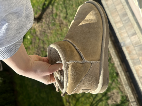 Ugg mini