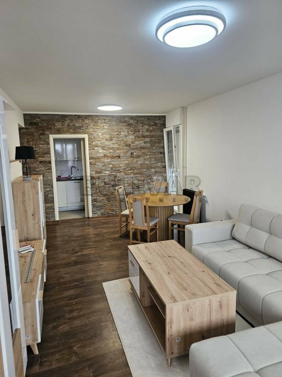 Trosoban stan, Niš - Gradska bolnica | Prodaja · 68m² · 153.000€