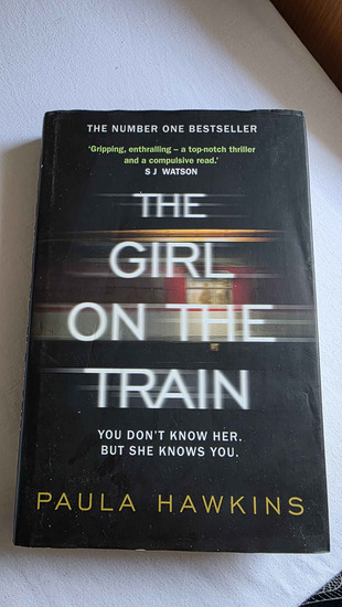 The girl on the train Paula Hawkins