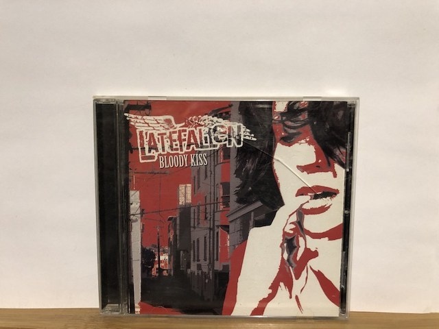 Latefallen – Bloody Kiss