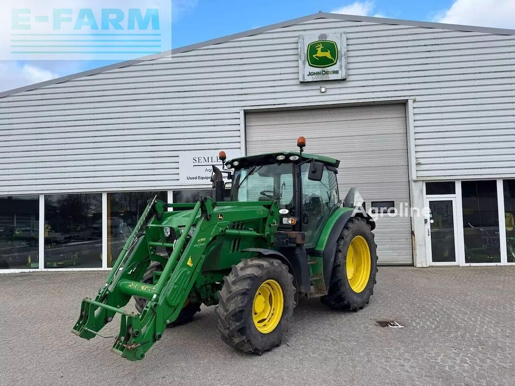 John Deere 6115r med frontlæsser traktor točkaš