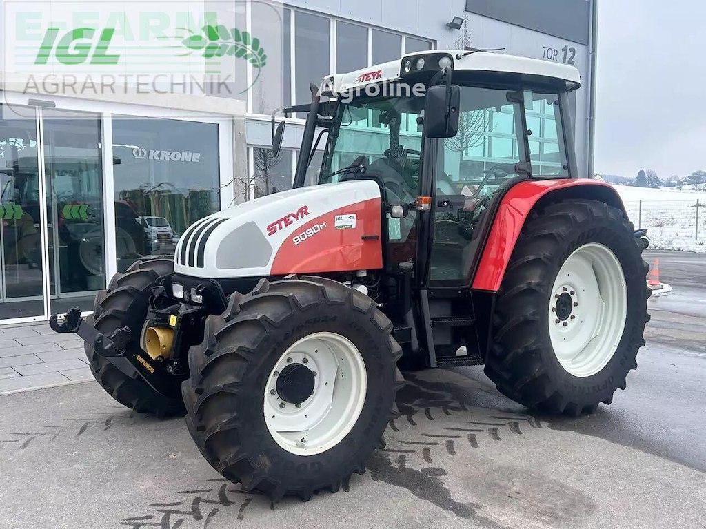 Steyr 9090 m traktor točkaš
