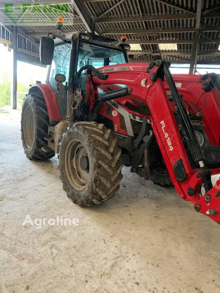 Massey Ferguson 5s 145 traktor točkaš