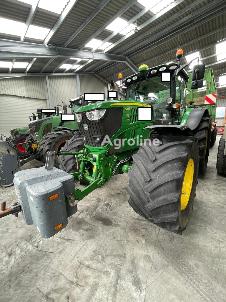 John Deere 6215R traktor točkaš
