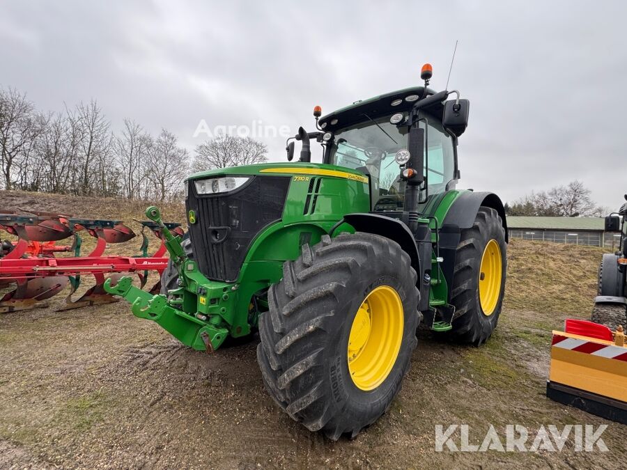 Prodaje se John Deere 7310 R traktor točkaš na aukciji