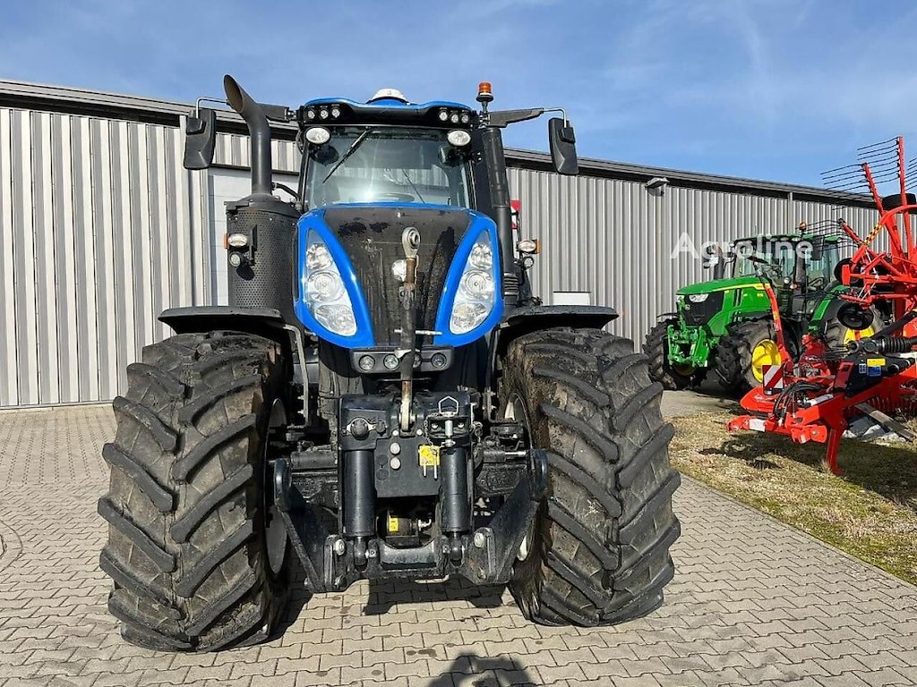 New Holland T8 435 traktor točkaš