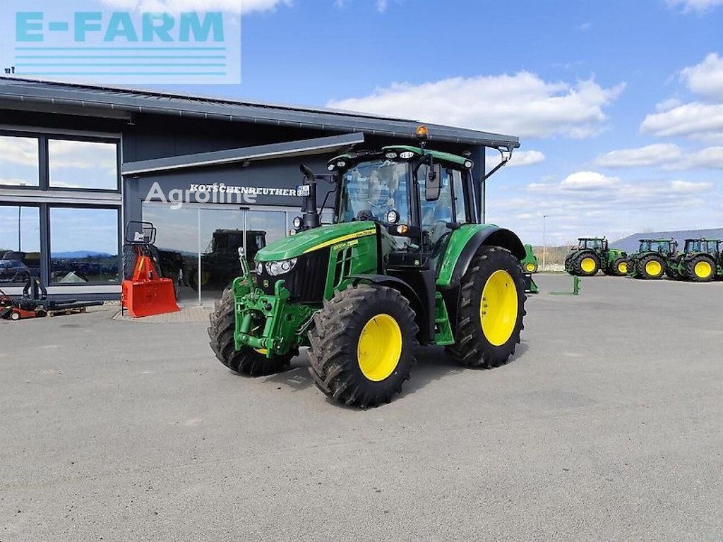 John Deere 6100m traktor točkaš