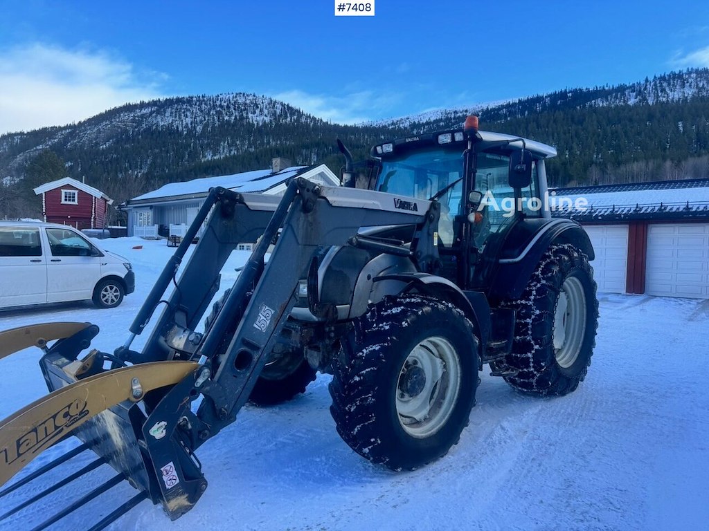 Valtra N141 traktor točkaš
