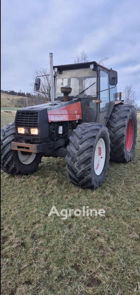 Prodaje se Valmet 705-4wd traktor točkaš na aukciji