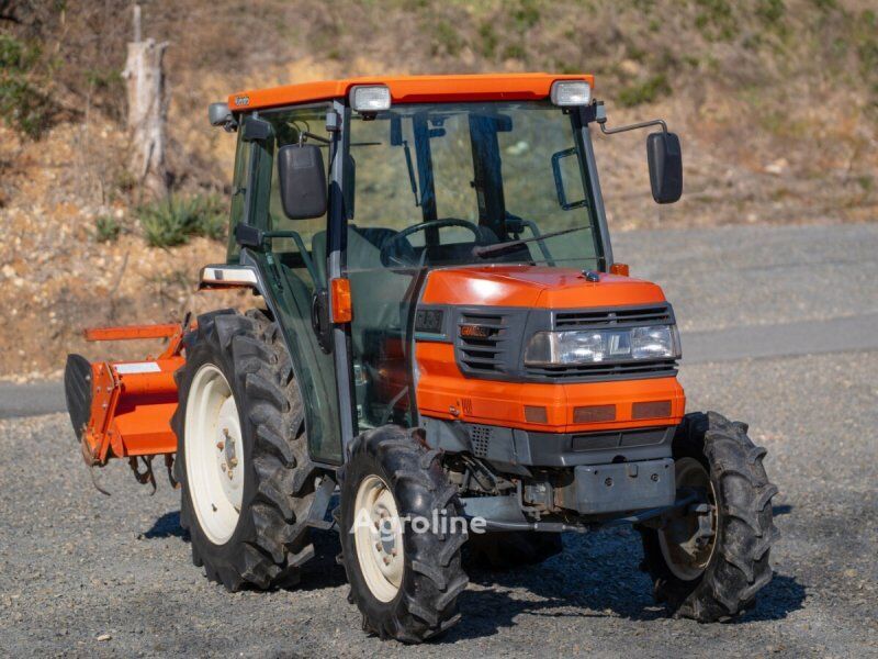Kubota TRACTOR(Kubota) traktor točkaš