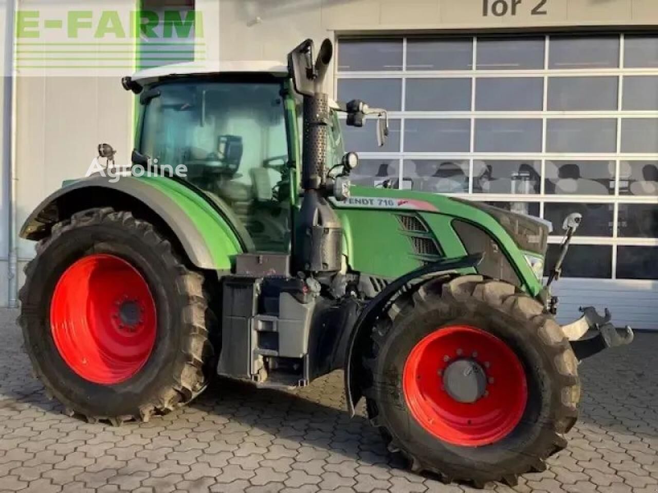 Fendt 716 scr profi traktor točkaš