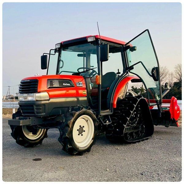 Kubota TRACTOR(Kubota) traktor točkaš