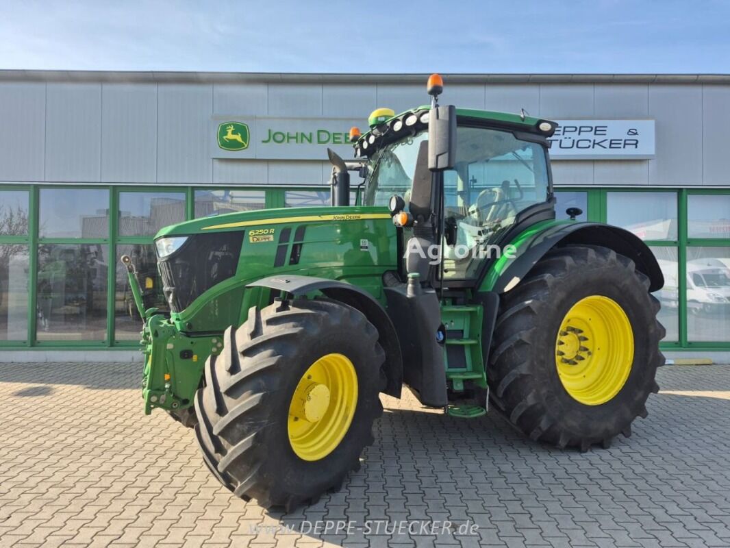 John Deere 6250R traktor točkaš