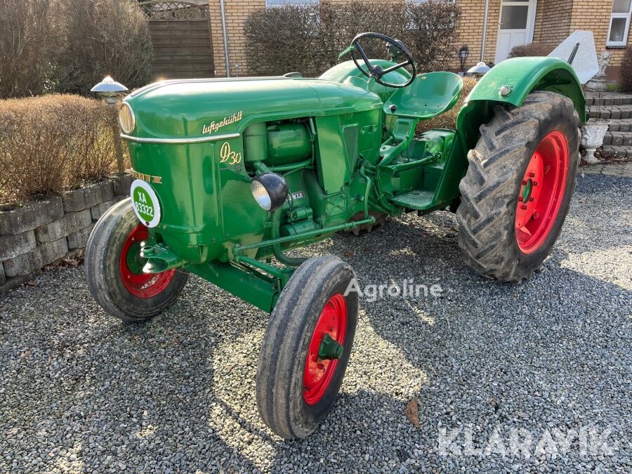 Prodaje se Deutz D30 traktor točkaš na aukciji