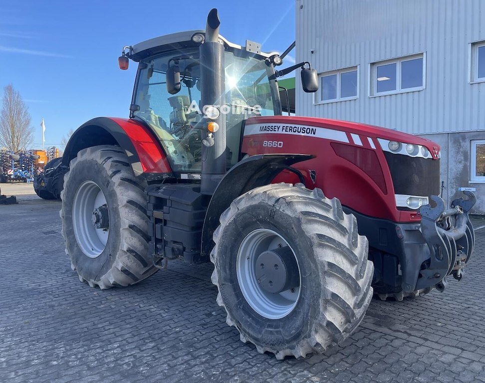 Massey Ferguson 8660 Dyna VT traktor točkaš