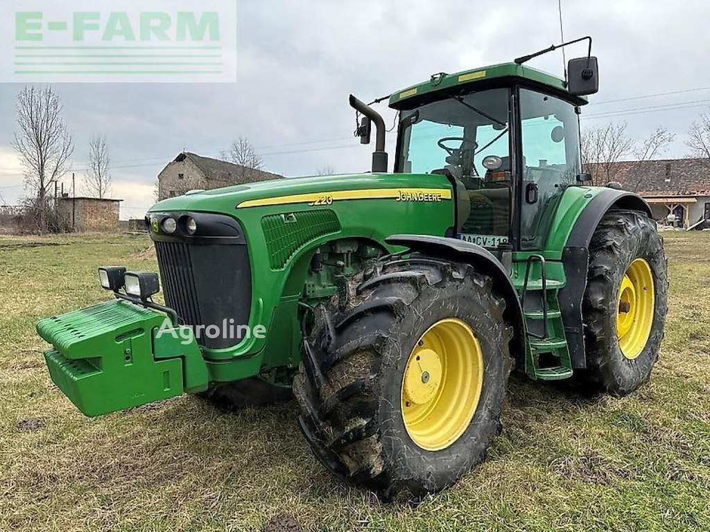 John Deere 8220 ils traktor točkaš