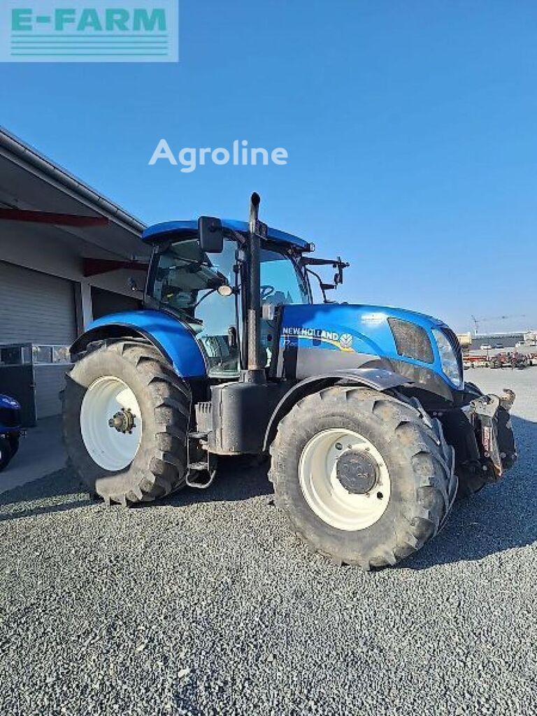 New Holland t7.210 ac traktor točkaš