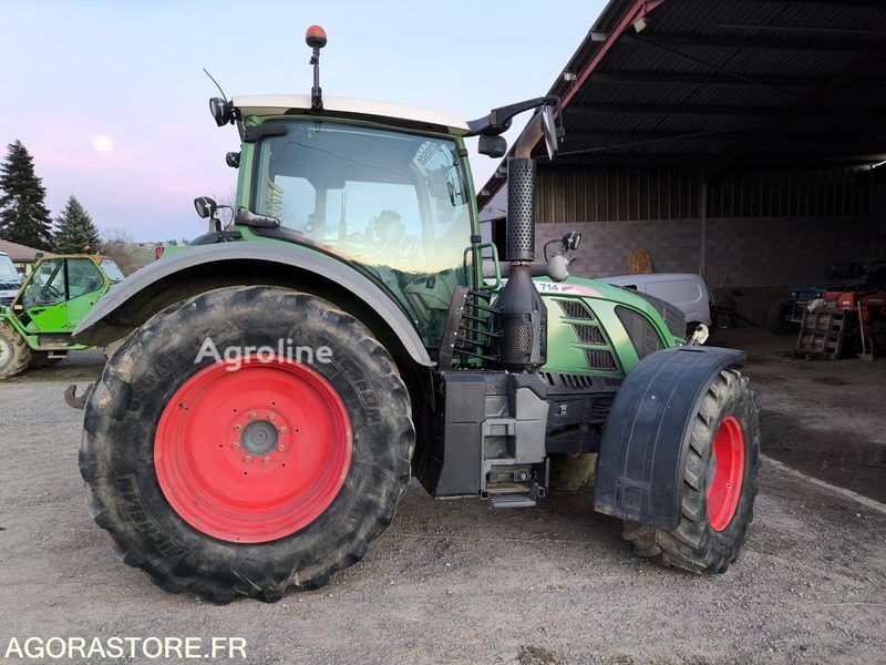 Prodaje se Fendt 714 VARIO traktor točkaš na aukciji