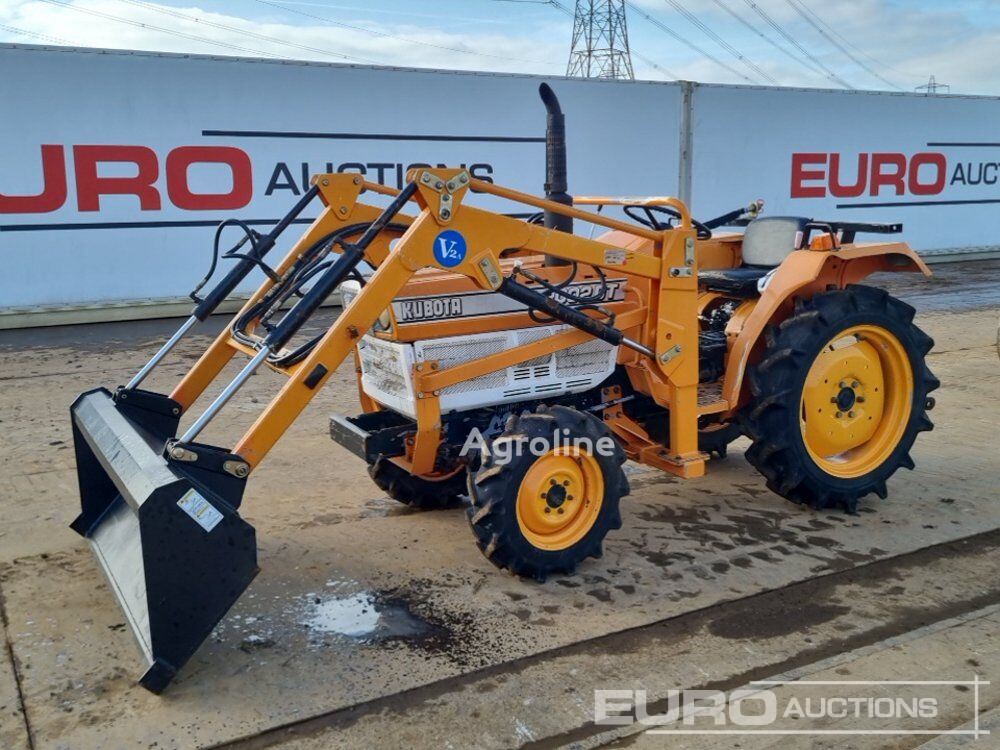 Prodaje se Kubota L2002DT mini traktor na aukciji