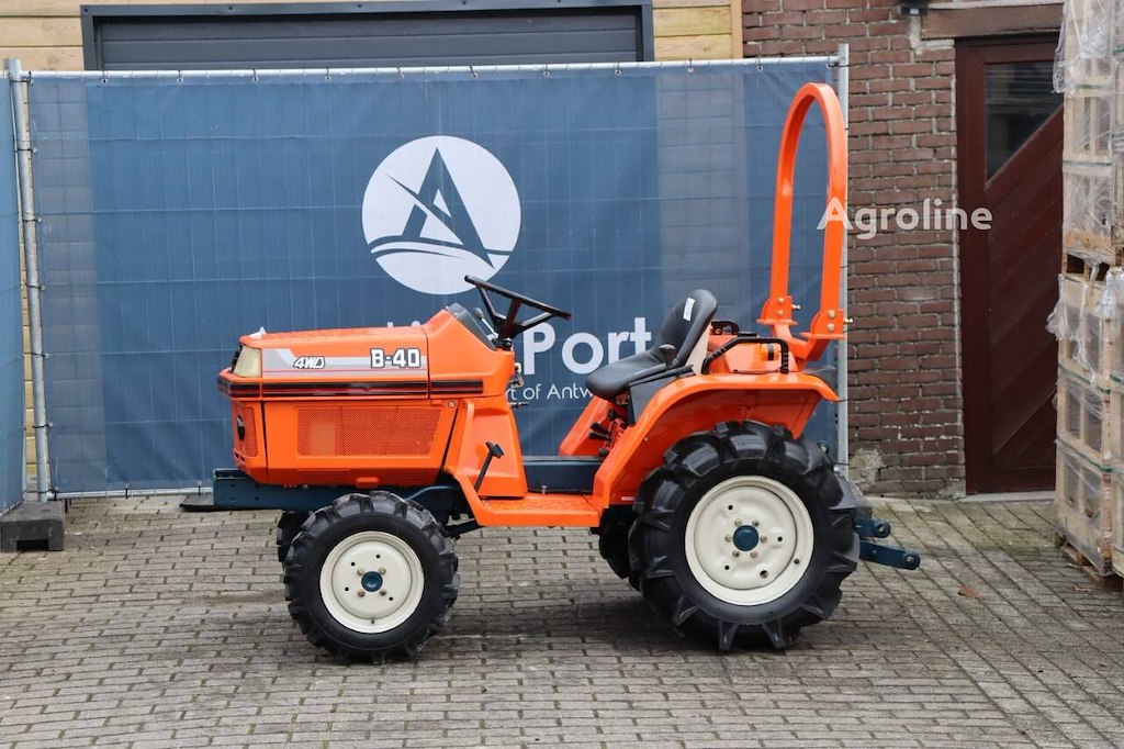 Prodaje se Kubota B-40 4WD mototraktor na aukciji
