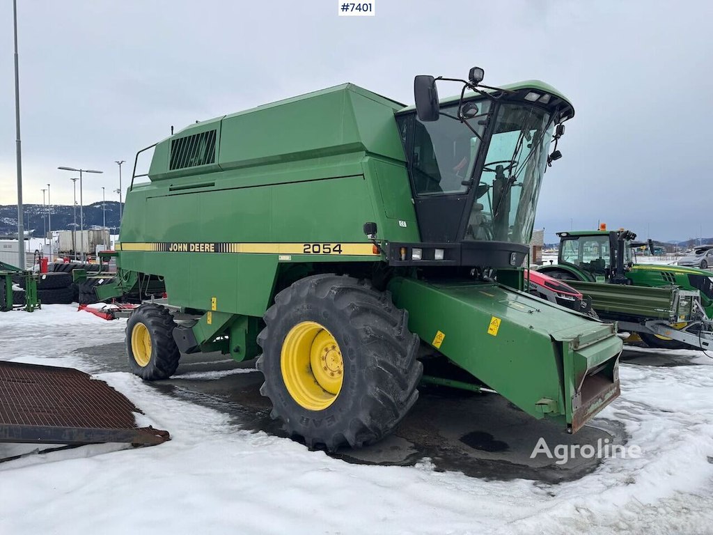 John Deere 2054 kombajn za žito