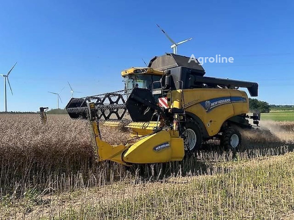 New Holland CX5090 kombajn za žito