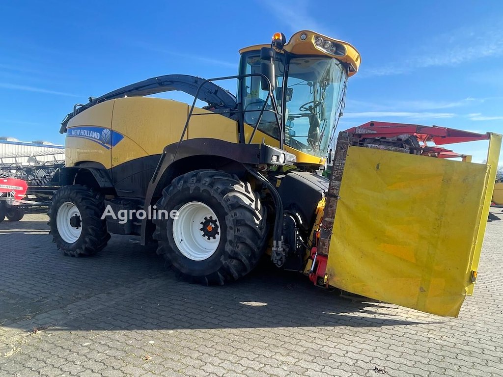 New Holland FR 500 krmni kombajn