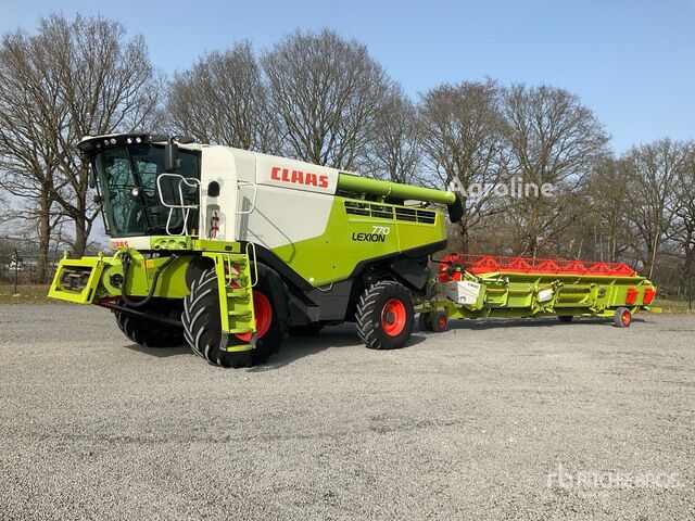 Prodaje se Claas Lexion 770 adapter za žito na aukciji