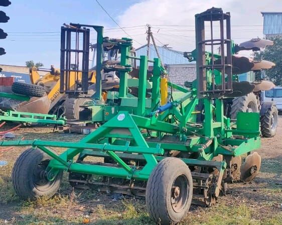 Veles-Agro AGN 4.2 tanjirača