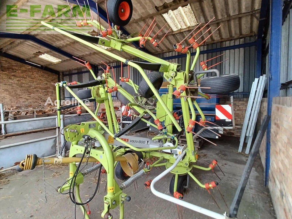 Claas VOLTO 800 prevrtač sena