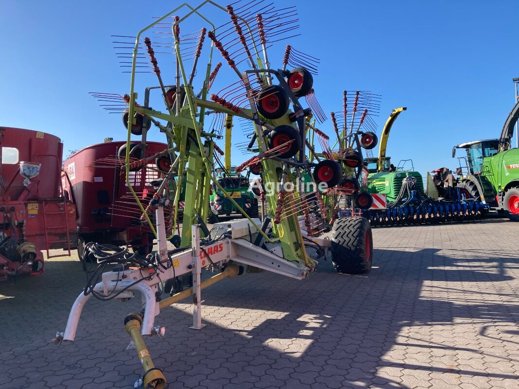 Claas Liner 3600 prevrtač sena