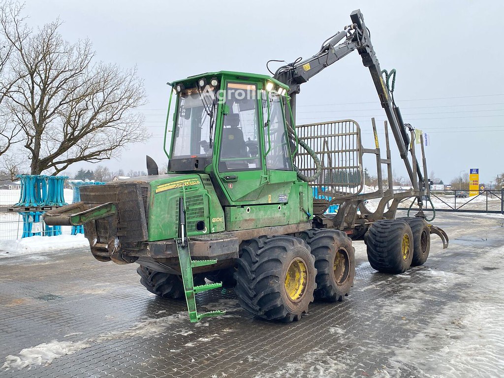John Deere 810 E forvarder