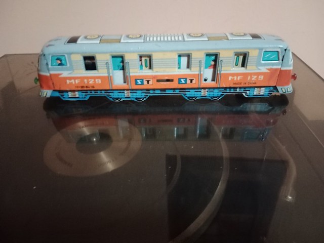 Limeni šinobus MF 129