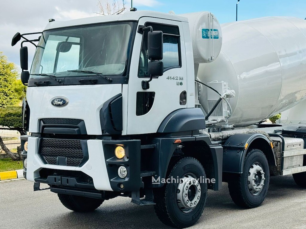 IMER-L&T na šasiji Ford 4142 M kamion s mešalicom za beton