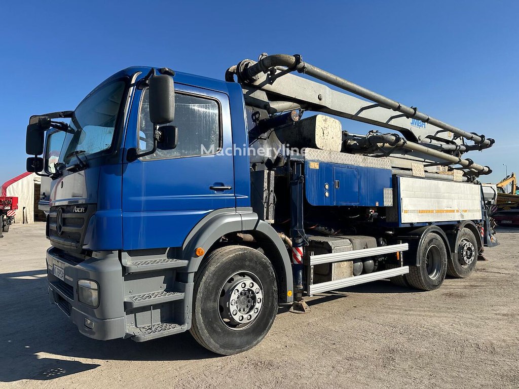 JMbh 24 na šasiji Mercedes-Benz Axor 1833L pumpa za beton