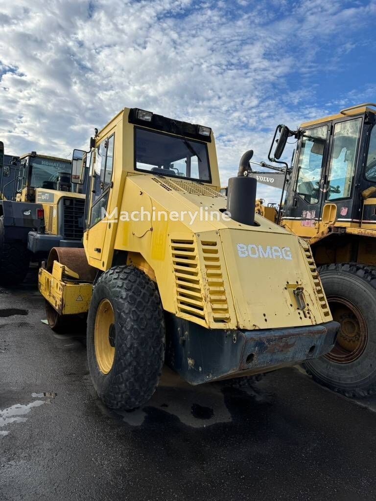 BOMAG D177D-3 kompaktor s jednim valjkom