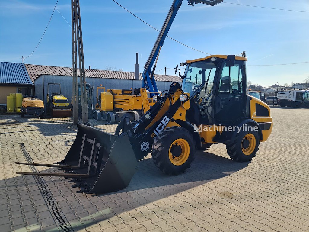 JCB 406 prednji utovarivač