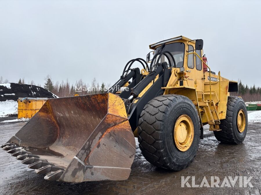 Prodaje se Volvo 4600 prednji utovarivač na aukciji