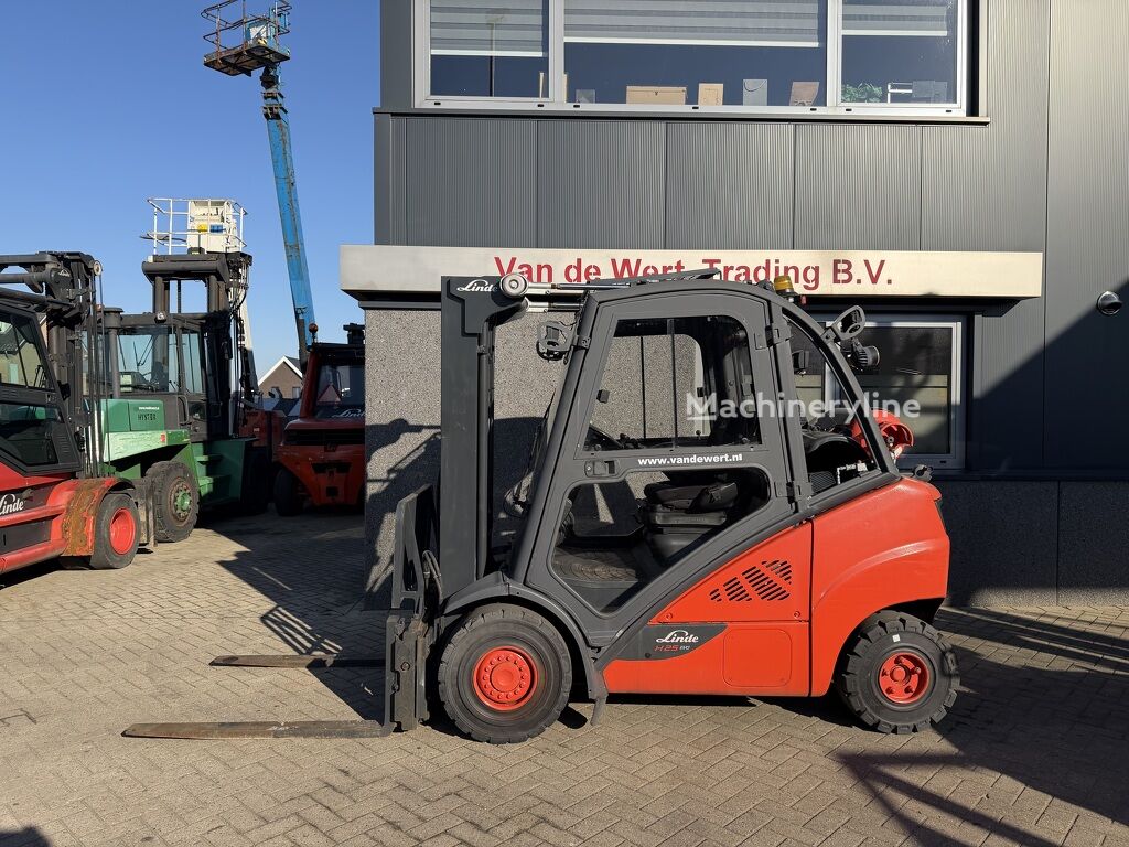Linde H25T-02/600 triplo480 FREELIFT/SIDESHIFT/VORKVERSTELLER 2016 LPG viljuškar na gas