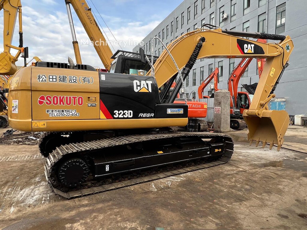 Caterpillar 323D bager guseničar