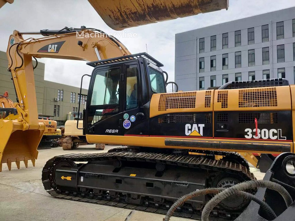 Caterpillar 330CL bager guseničar