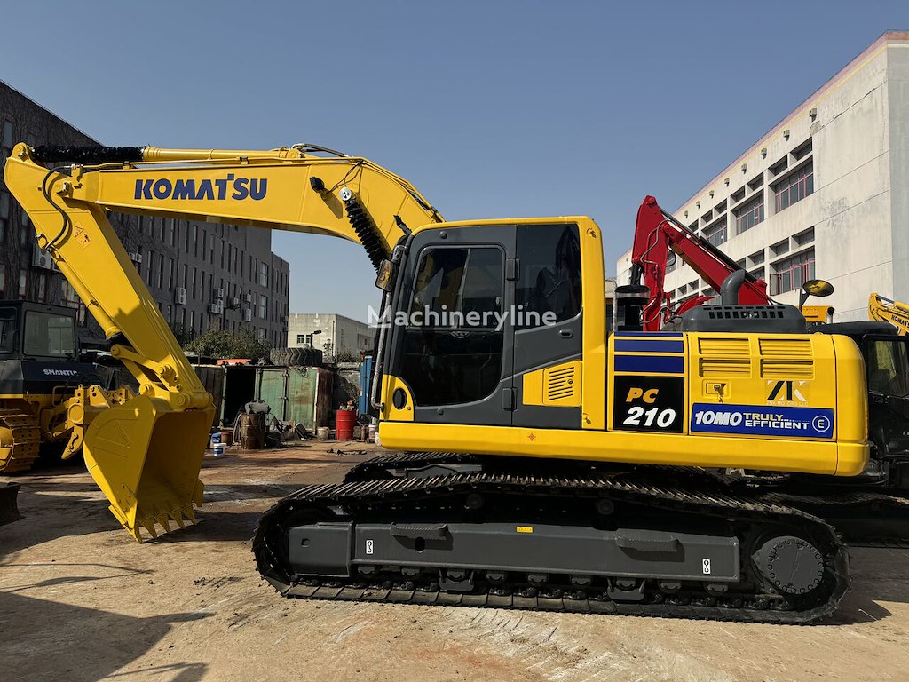 Komatsu PC210-7 bager guseničar