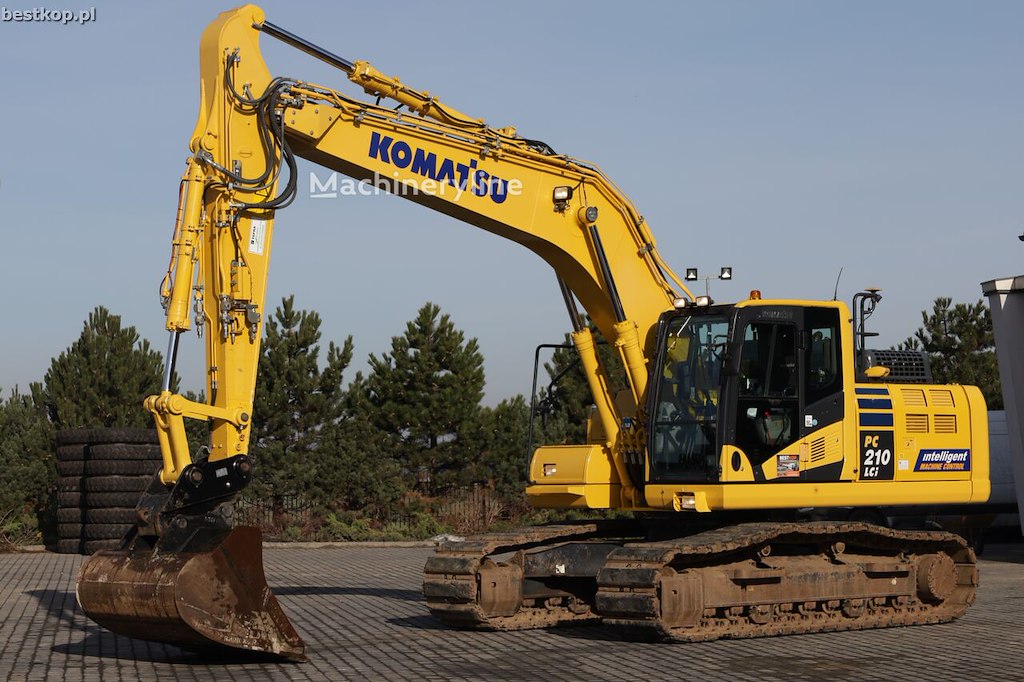 Komatsu PC210LCi-11 bager guseničar