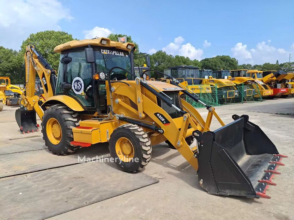 Novi Caterpillar 420F bager-utovarivač